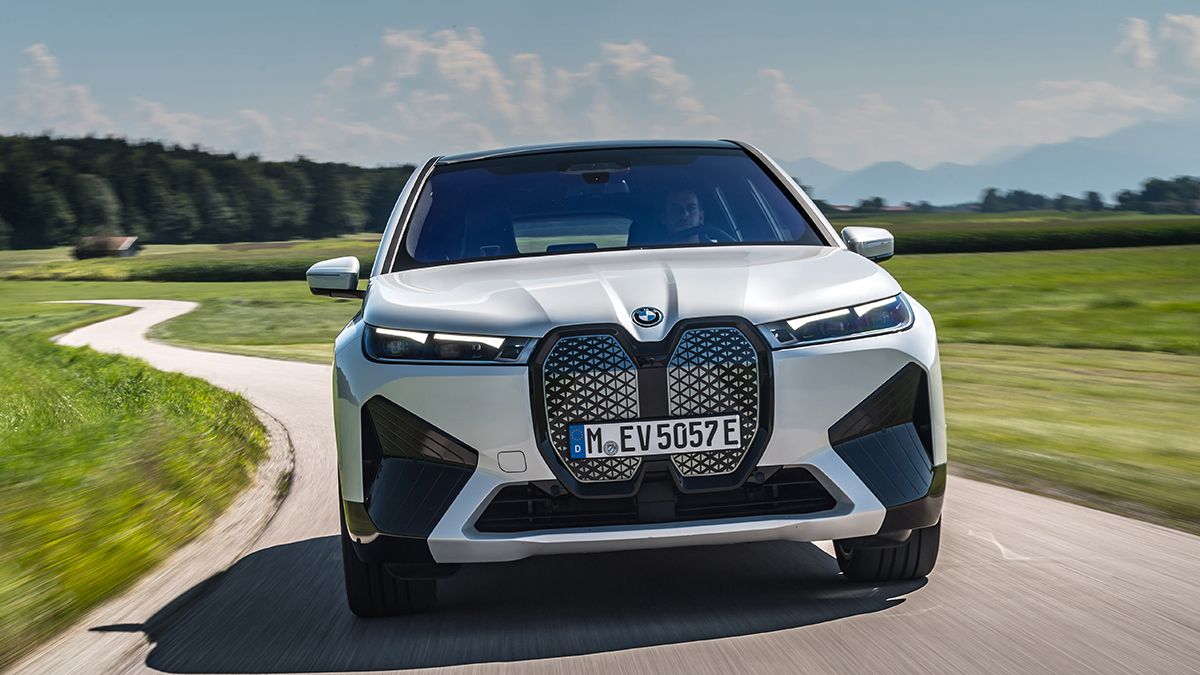 Första testerna: BMW:s elbil är häpnadsväckande - Dagens PS