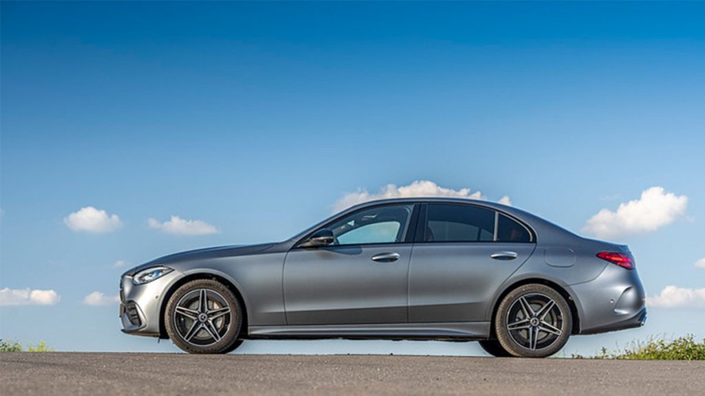 Test: Mercedes C300e – "tyst och bekväm" - Dagens PS