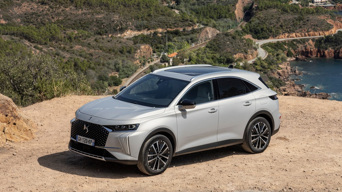 DS 7 utmanar med komfort och design - Dagens PS